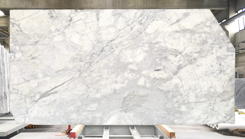 Calacatta Nuvolato - Mega Marble
