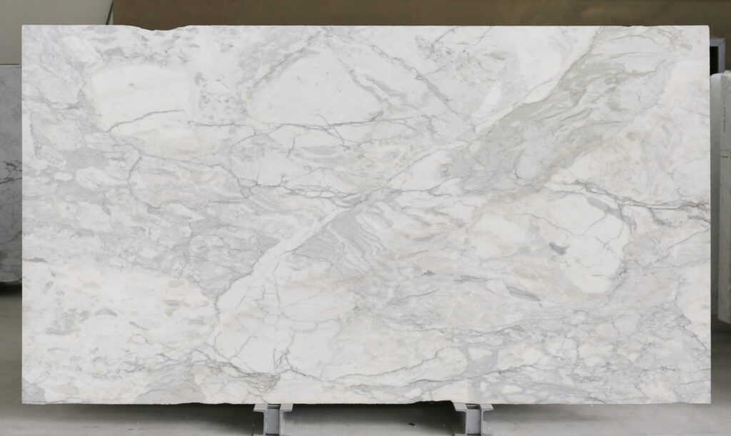 Calacatta Bianco Venato - Mega Marble